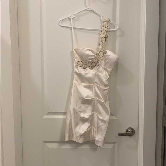 Cache | Dresses | Ivory Oneshoulder Cach Dress | Poshmark